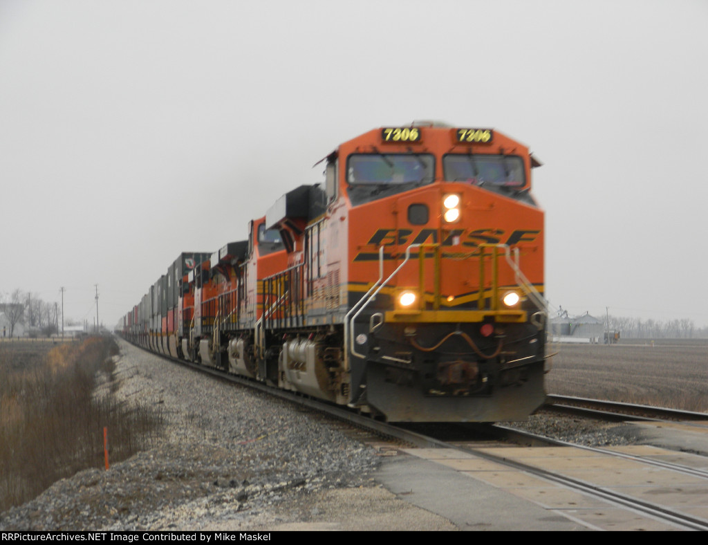 BNSF 7306